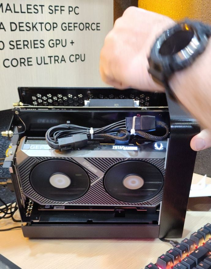 کامپیوتکس 2025 : شرکت ZOTAC از کارت گرافیک RTX 5090 مجهز به خنک‌کننده ...